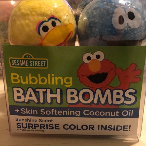 Sesame Street | Bath, Skin & Hair | Sesame Street Bubbling Bath Bombs 8 ...